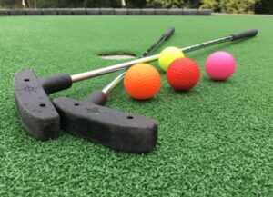 What Is MiniGolf 🏌️‍♂️ Game Rules And How To Play Miniature Golf!